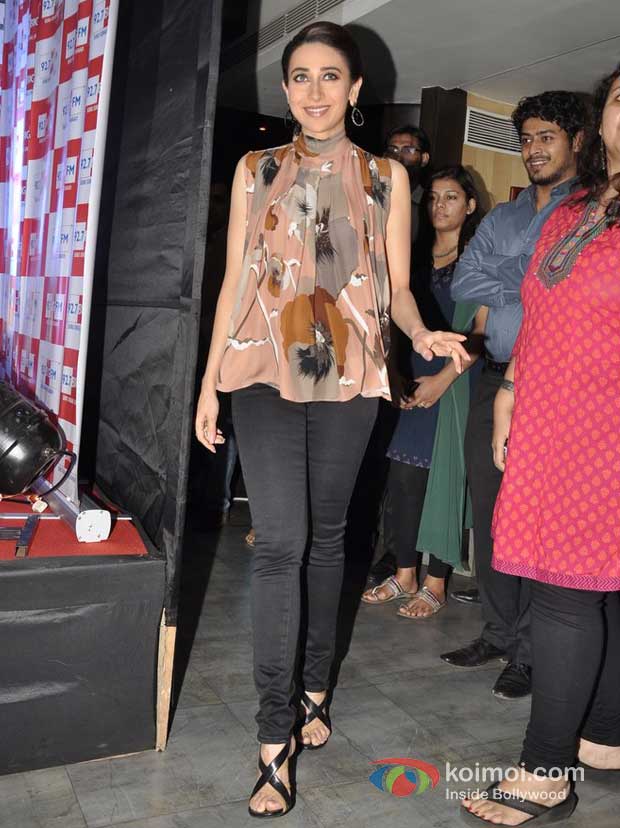 Karisma Kapoor Turns RJ For Big FM - Koimoi