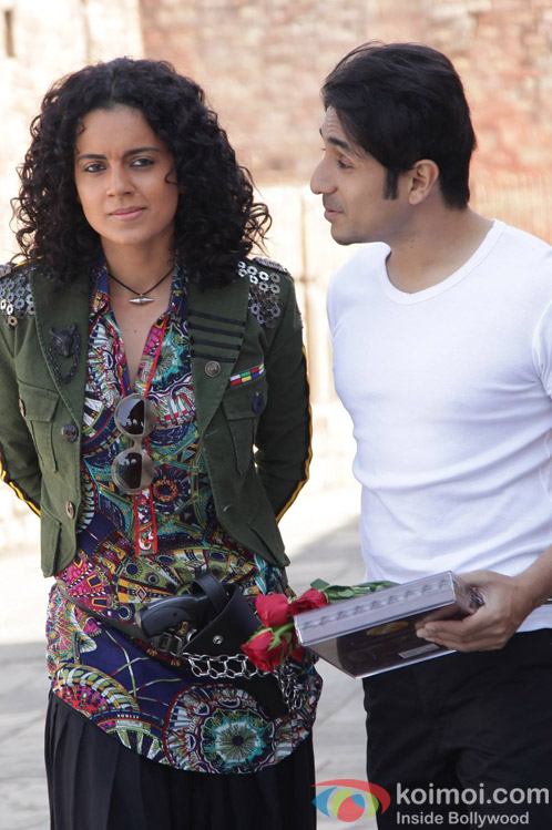 Revolver Rani Movie Stills - Koimoi