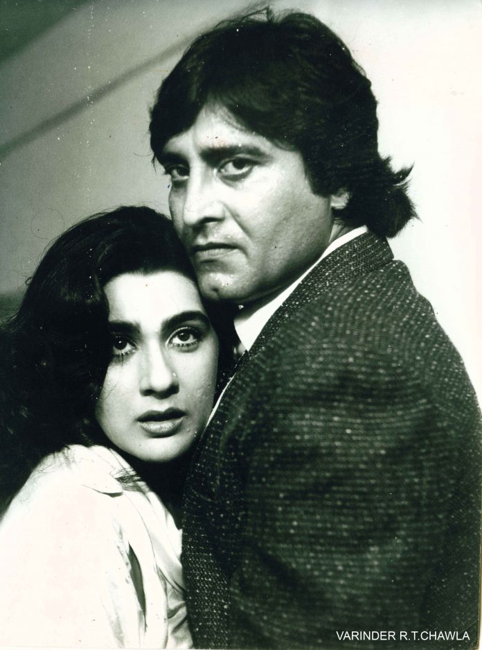 Rare, Unseen Pictures Of Later Actor Vinod Khanna