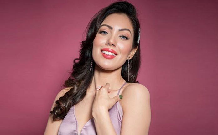 Munmun Dutta AKA Babita Of Taarak Mehta Ka Ooltah Chashmah Storms ...
