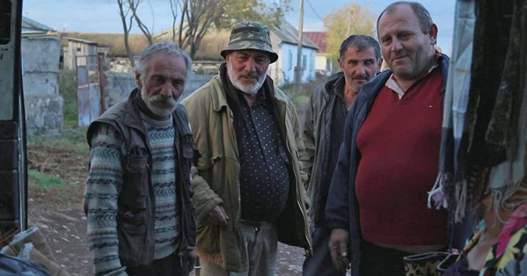 Koimoi Recommends The Trader (Sovdagari): A Town Where Potato Is ...