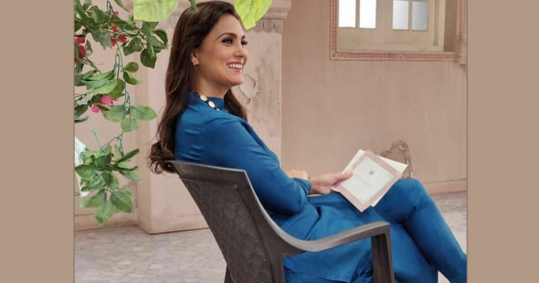 Lara Dutta Is Back On Sets With A Broken Toe - Dedication 101!