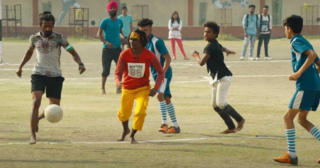 Jhund Movie Review: Amitabh Bachchan & Nagraj Manjule Skillfully ...