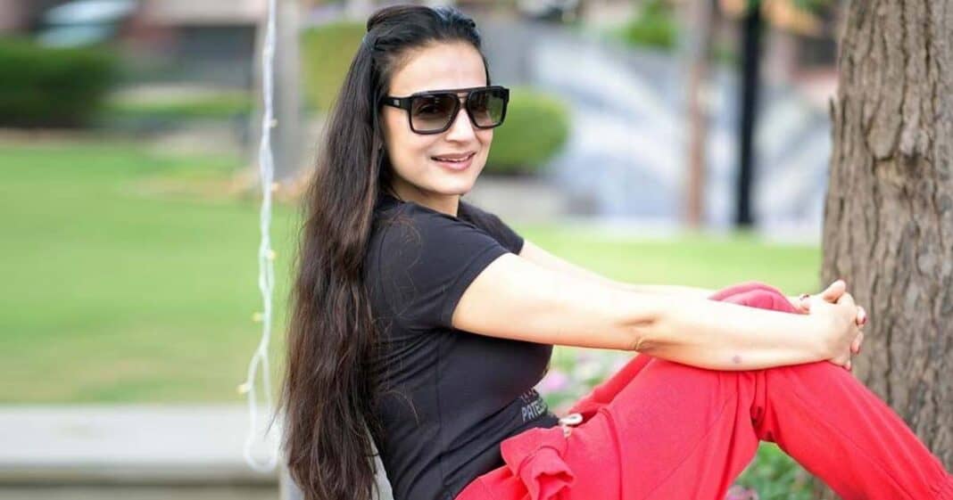 When Ameesha Patel Got Into Trouble For Calling Air India's Check-In ...