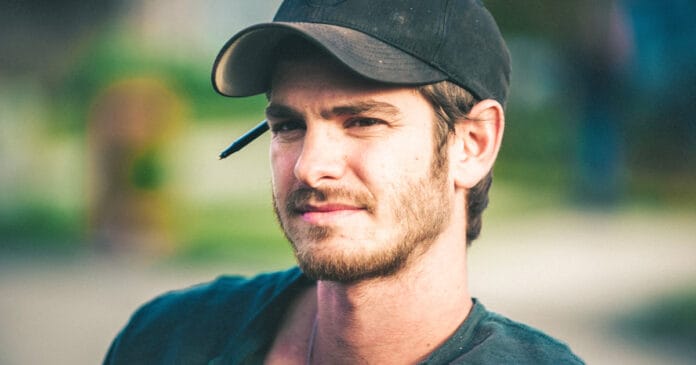 Andrew Garfield's Pic Flaunting His Washboard Abs & Bulging Biceps From ...