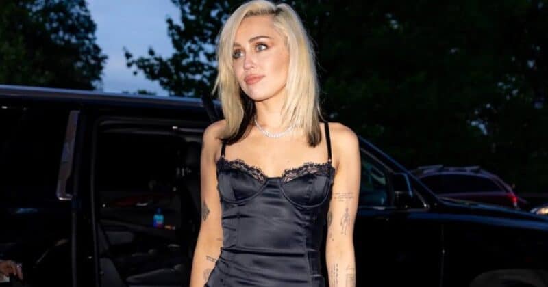 Miley Cyrus Made Us Drool Over Gorgeous Stella McCartney Backless Gown ...
