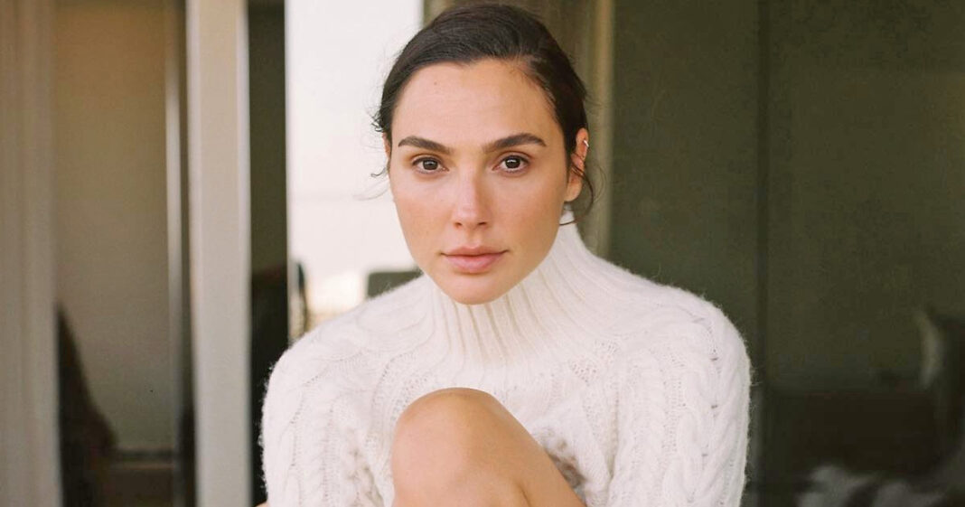 When Gal Gadot Stripped Everything Off Leaving Very Little To ...