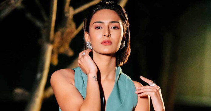 Erica Fernandes Gives A Sneak Peek Into A Day Of Her Life & Boy, Hats ...