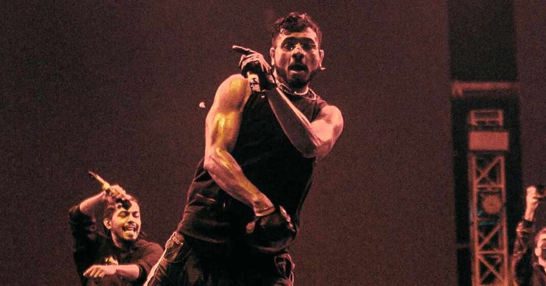 Maan Meri Jaan Rapper King Is All Set To Share The Stage With Travis ...