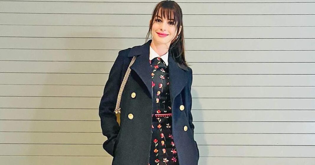 When Anne Hathaway Saved Herself From An Oopsie Moment Of Her B**bs Getting Flashed While ...