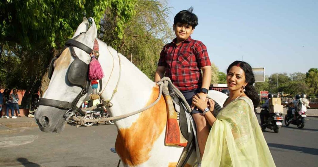 Doosri Maa’s Mother-Son Duo Neha Joshi & Aayudh Bhanushali Enjoy Their ...