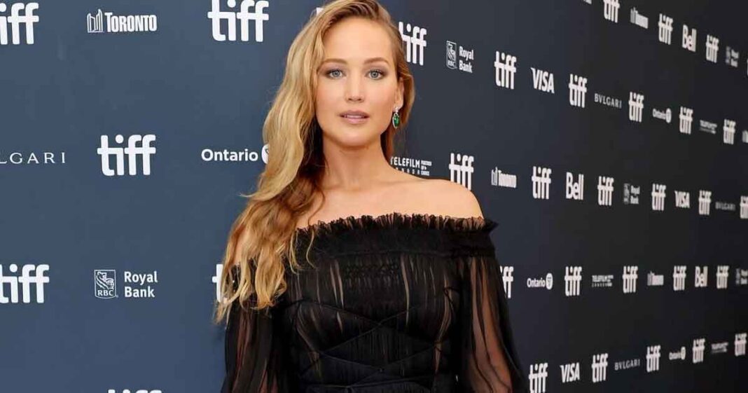 Fan Once Told Jennifer Lawrence "F*ck You" After She Rejected Him A ...