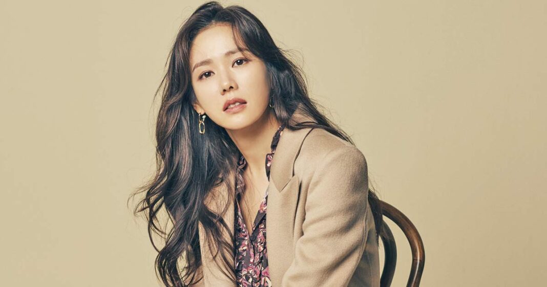 Crash Landing On You's Son Ye-Jin In This S*xy Skirt-Dress Looks Like A ...