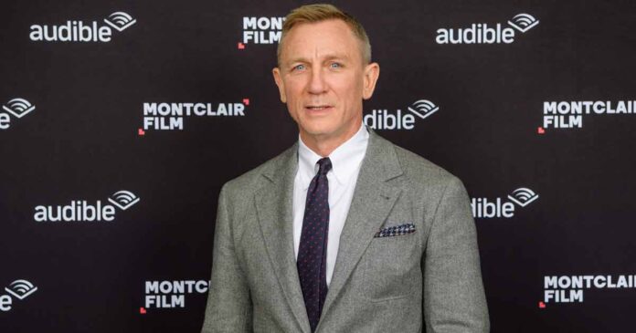 'James Bond' Daniel Craig Violates Traffic Rules While Cycling In ...