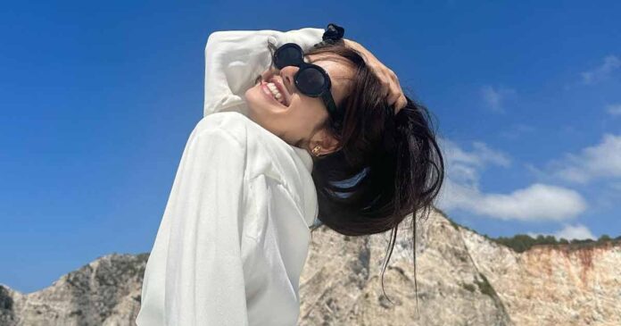 BLACKPINK’s Lisa Flaunts Her S*xy Summer Body In A Tiny Green Bikini As ...