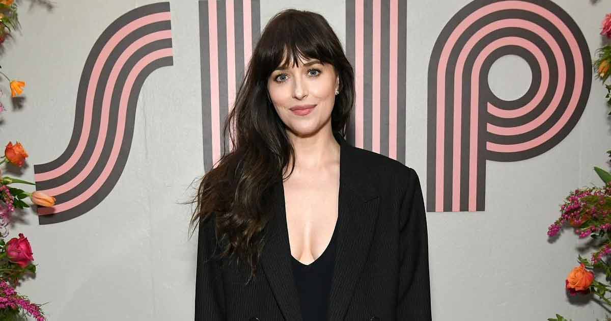 Dakota Johnson Says Bye-Bye To Her Brunette Locks & Sports An Edgy ...