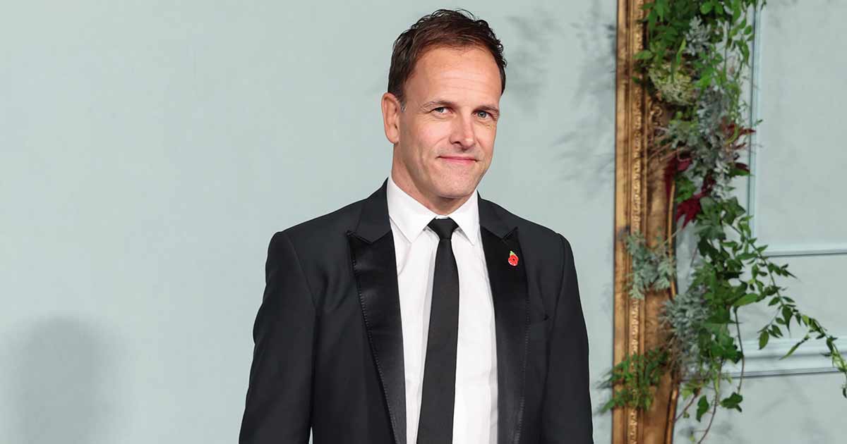 Jonny Lee Miller Son