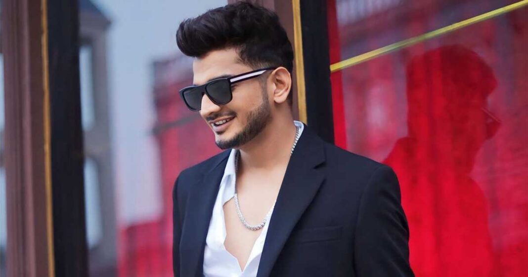 Munawar Faruqui Reveals Selling Samosas For Living, Earning Rs. 850 ...