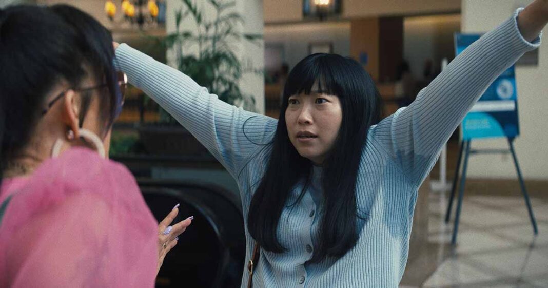 Quiz Lady Movie Review: Awkwafina, Sandro Oh's Same Old Sibling-Bonding ...