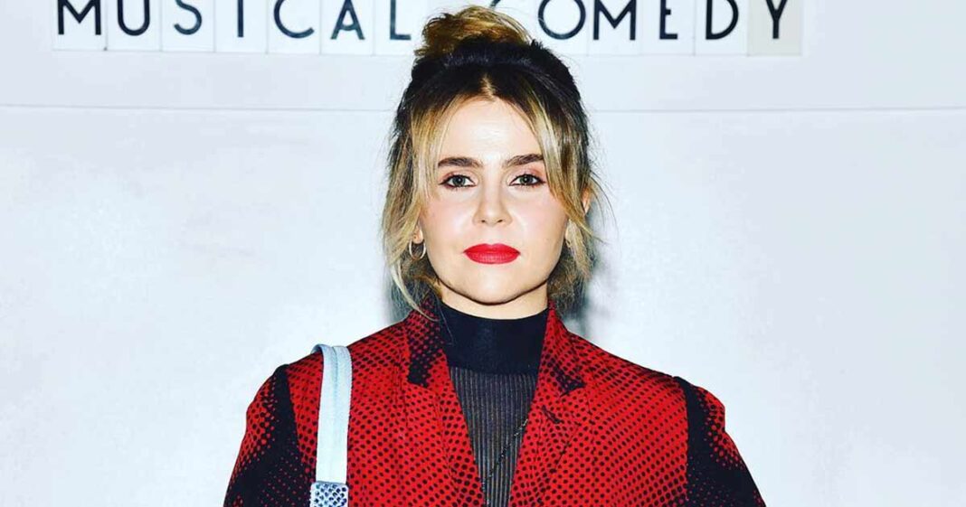 Mae Whitman Announces Pregnancy Alongside Her 'Parenthood' Co-Stars
