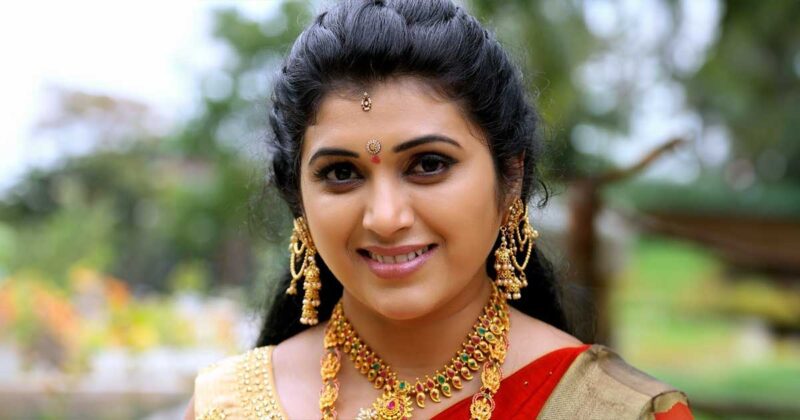 Trinayani Actress Pavitra Jayaram Dies On-Spot In A Horrific Road ...