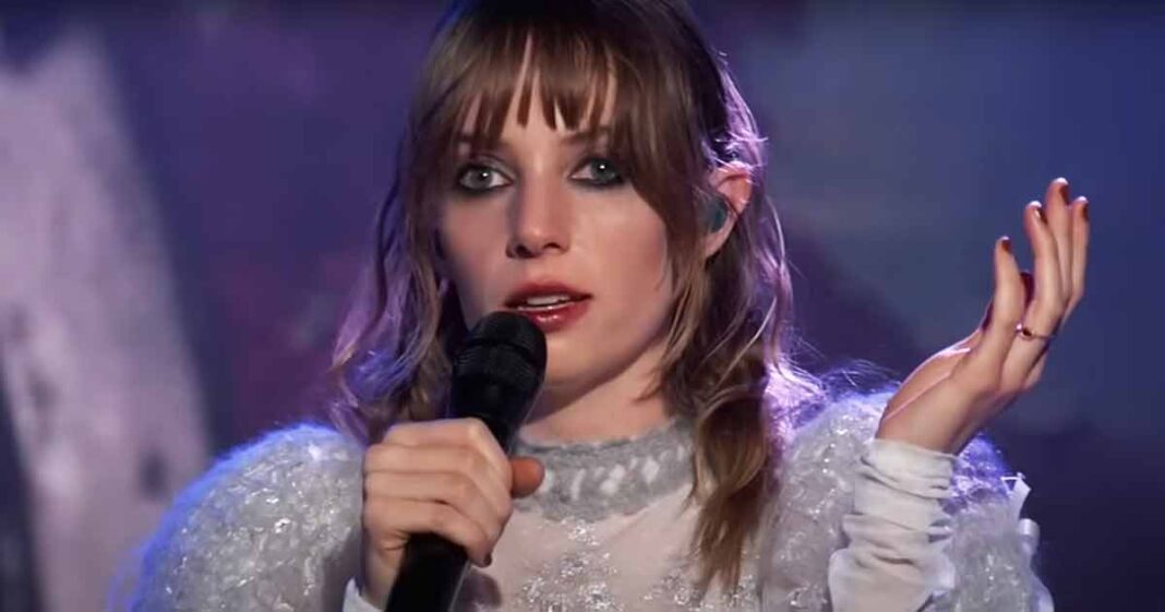 Maya Hawke Says Stranger Things Season 5 Is "8 Movies" Crammed Into One ...