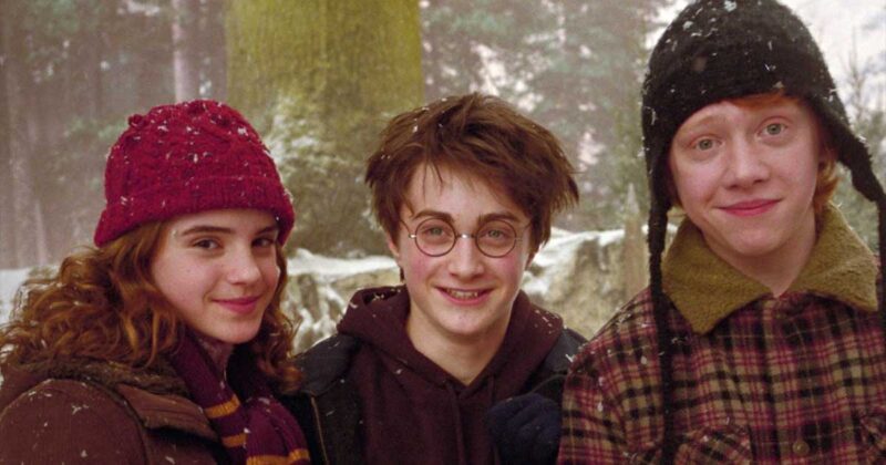 Hogwarts Reopens Its Doors New Generation Of Actors To Take On Harry Ron And Hermione In Hbos 