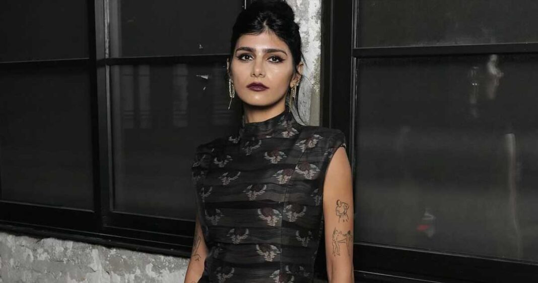 When Mia Khalifa Signed Up As A 'N**e Model' But Turned Into A Money ...