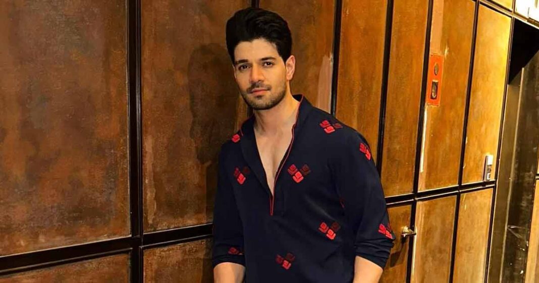 Aditya Pancholi's Son Sooraj Pancholi To Star In This Biopic Set In ...
