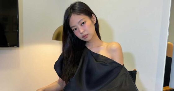 BLACKPINK Jennie's Latest Raunchy Onstage Look Sparks Mixed Reactions ...