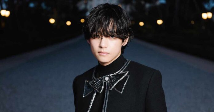 BTS' V Flaunts His Muscular Physique After Losing 10 Kgs, ARMYs Go ...