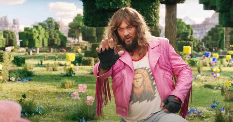 A Minecraft Movie Review On X: Critics Say Jason Momoa's Film Is ...