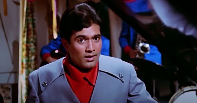 "Rajesh Khanna Aka God Had Arrived, Everyone Wanted To Touch Him ...