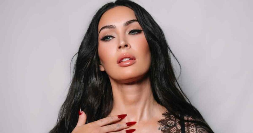 Megan Fox’s Thumbs Spark Online Obsession—Here’s How The Actress ...