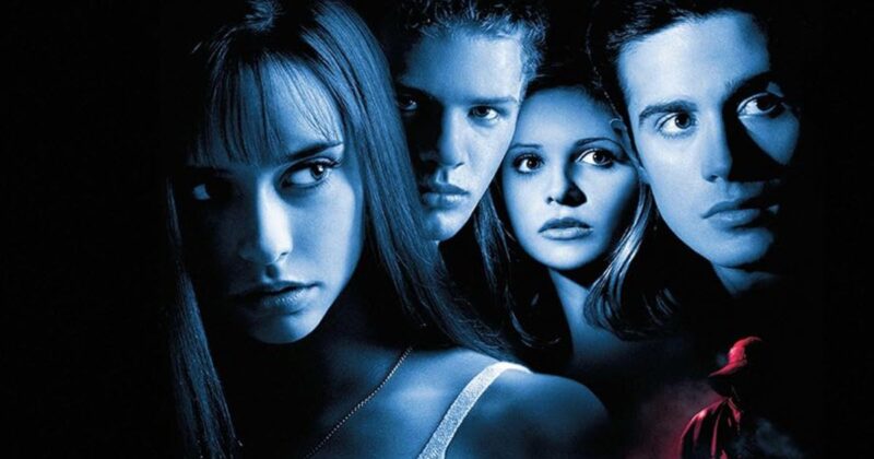 This Iconic ’90s Slasher Starring Sarah Michelle Gellar Is Leaving ...