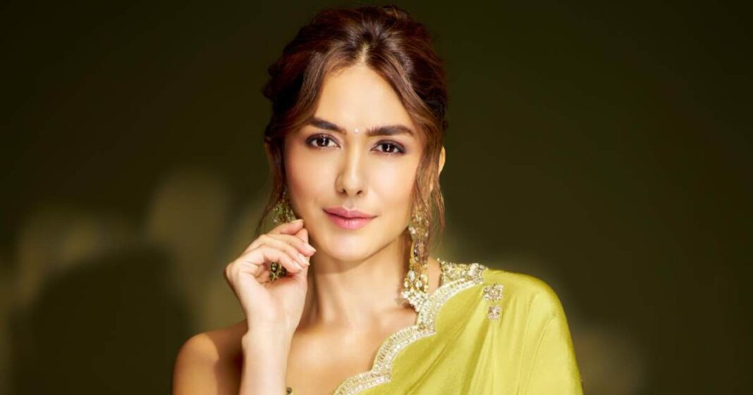 Mrunal Thakur Post-COVID Box Office: 7 Releases, 200 Crore+ Net ...