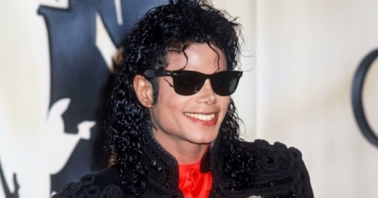 Where Is Michael Jackson’s Chimpanzee Bubbles Now? Age, Life & Latest ...
